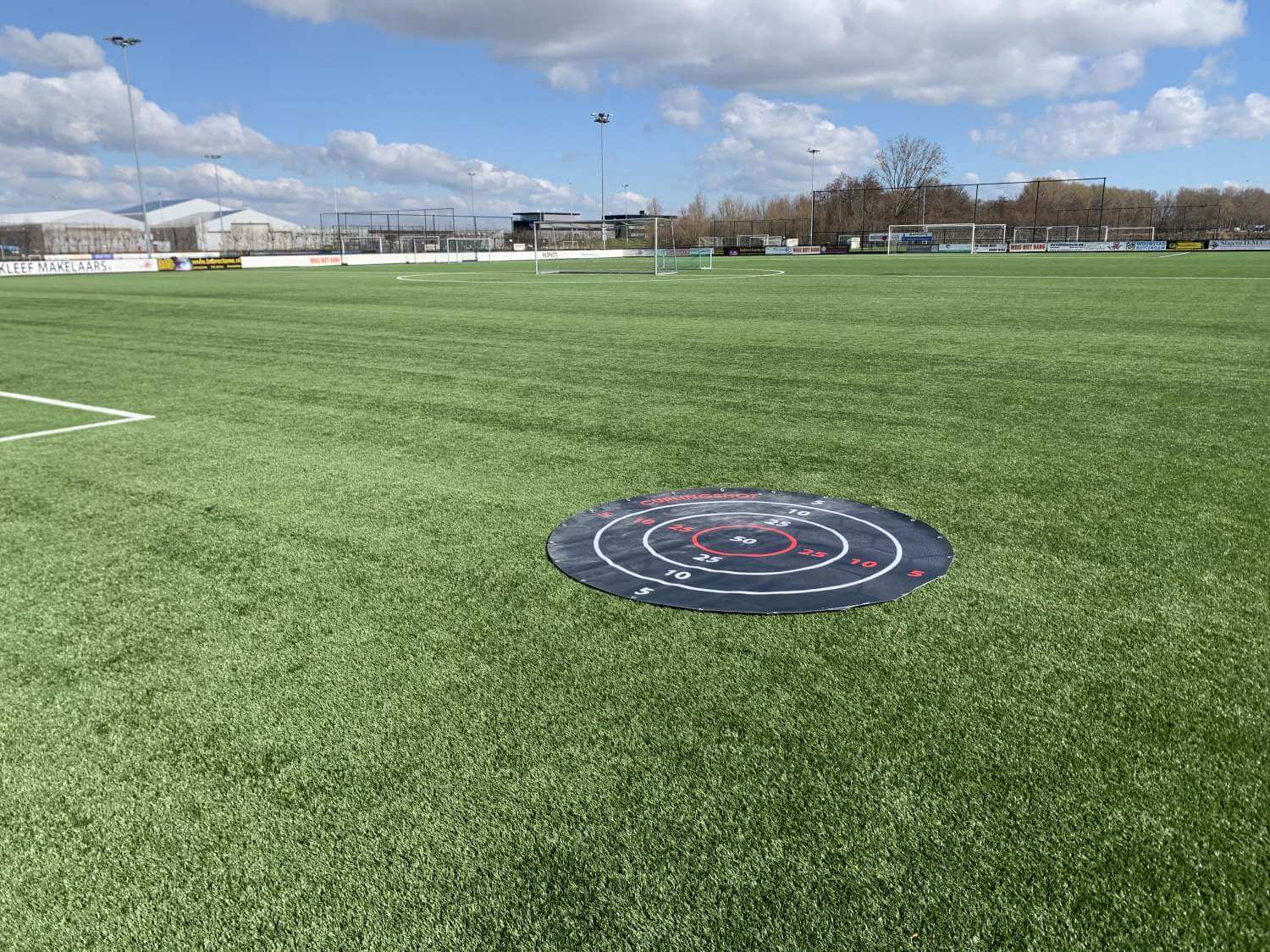 Train like a PRO with a Curling Target of SPORTTARGET
